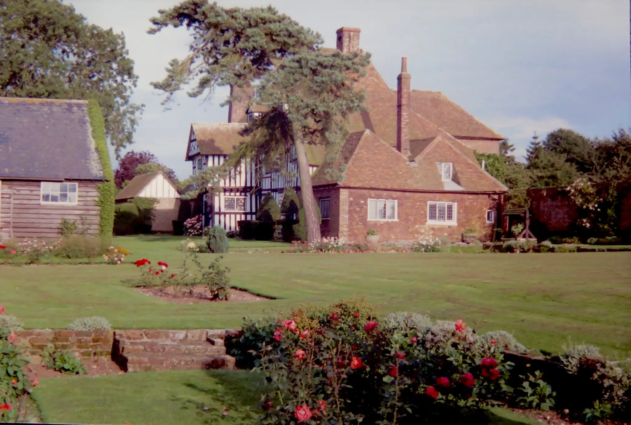 Listed L3080E South Ash Manor Gallery 1989 - Stansted History